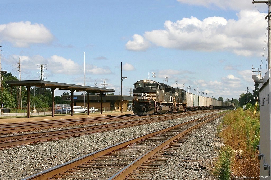 Westbound NS Intermodal